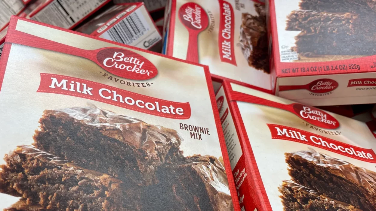 Shoppers say Betty Crocker’s new America’s birthday cake cookie mix ...